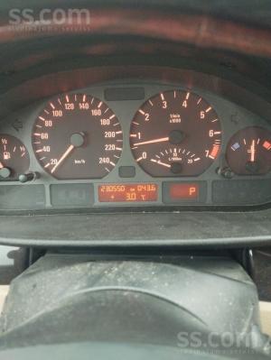 Grey BMW 318 2004 in Riga, with an engine capacity of 2.00 L and mileage of 231 thousand km for 1900 €, photo 15 on AUTOMOTO.COM.LV