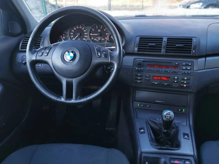 Pelēks BMW 318 2004 Kuldīga, ar dzinēja tilpumu 2.00 L un nobraukumu 181 tūkst. km par 2500 €, foto 6 vietnē AUTOMOTO.COM.LV