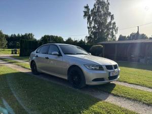 Grey BMW 318 2005 in Kretinga, with an engine capacity of 2.00 L and mileage of 250 thousand km for 2500 €, photo 3 on AUTOMOTO.COM.LV