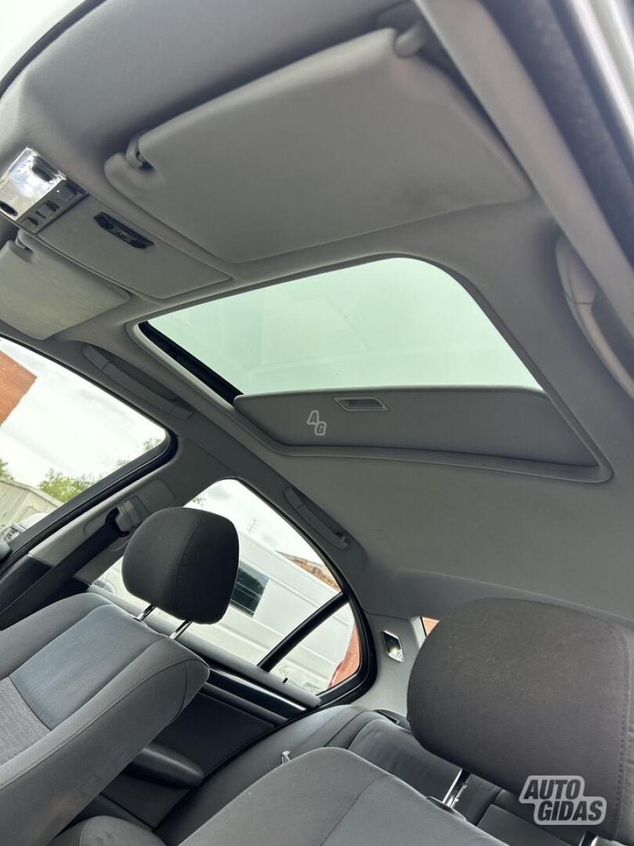 Pelēks BMW 318 2005 Panevēža, ar dzinēja tilpumu 2.00 L un nobraukumu 264 tūkst. km par 1800 €, foto 13 vietnē AUTOMOTO.COM.LV