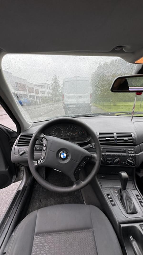 Pelēks BMW 318 2005 Pērnava, ar dzinēja tilpumu 2.00 L un nobraukumu 268 tūkst. km par 1900 €, foto 8 vietnē AUTOMOTO.COM.LV