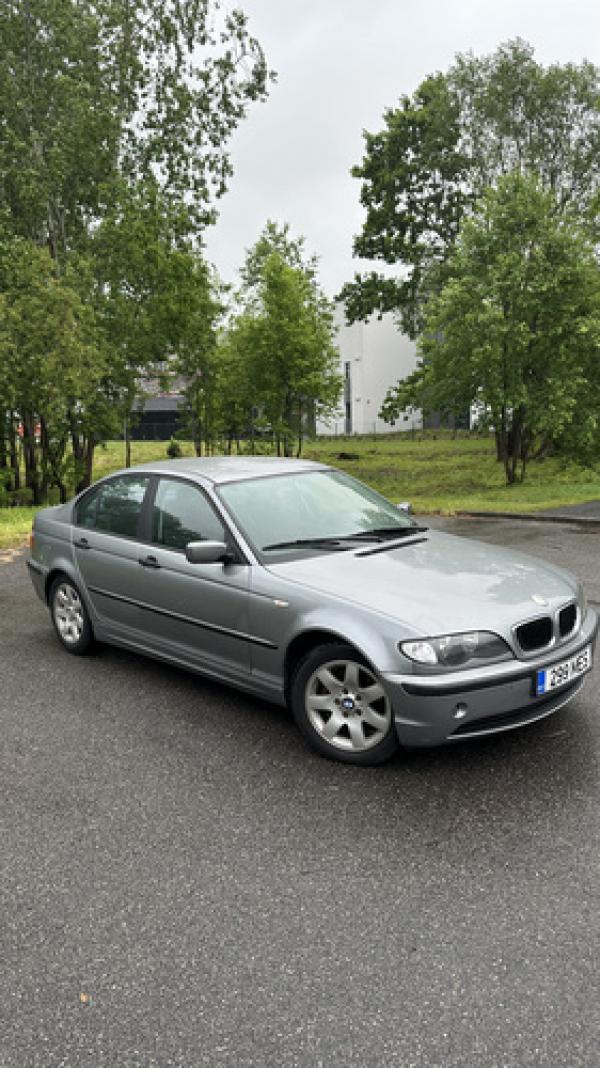 Grey BMW 318 2005 in Parnu, with an engine capacity of 2.00 L and mileage of 268 thousand km for 1900 €, photo 3 on AUTOMOTO.COM.LV