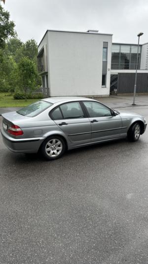 Pelēks BMW 318 2005 Pērnava, ar dzinēja tilpumu 2.00 L un nobraukumu 268 tūkst. km par 1900 €, foto 5 vietnē AUTOMOTO.COM.LV