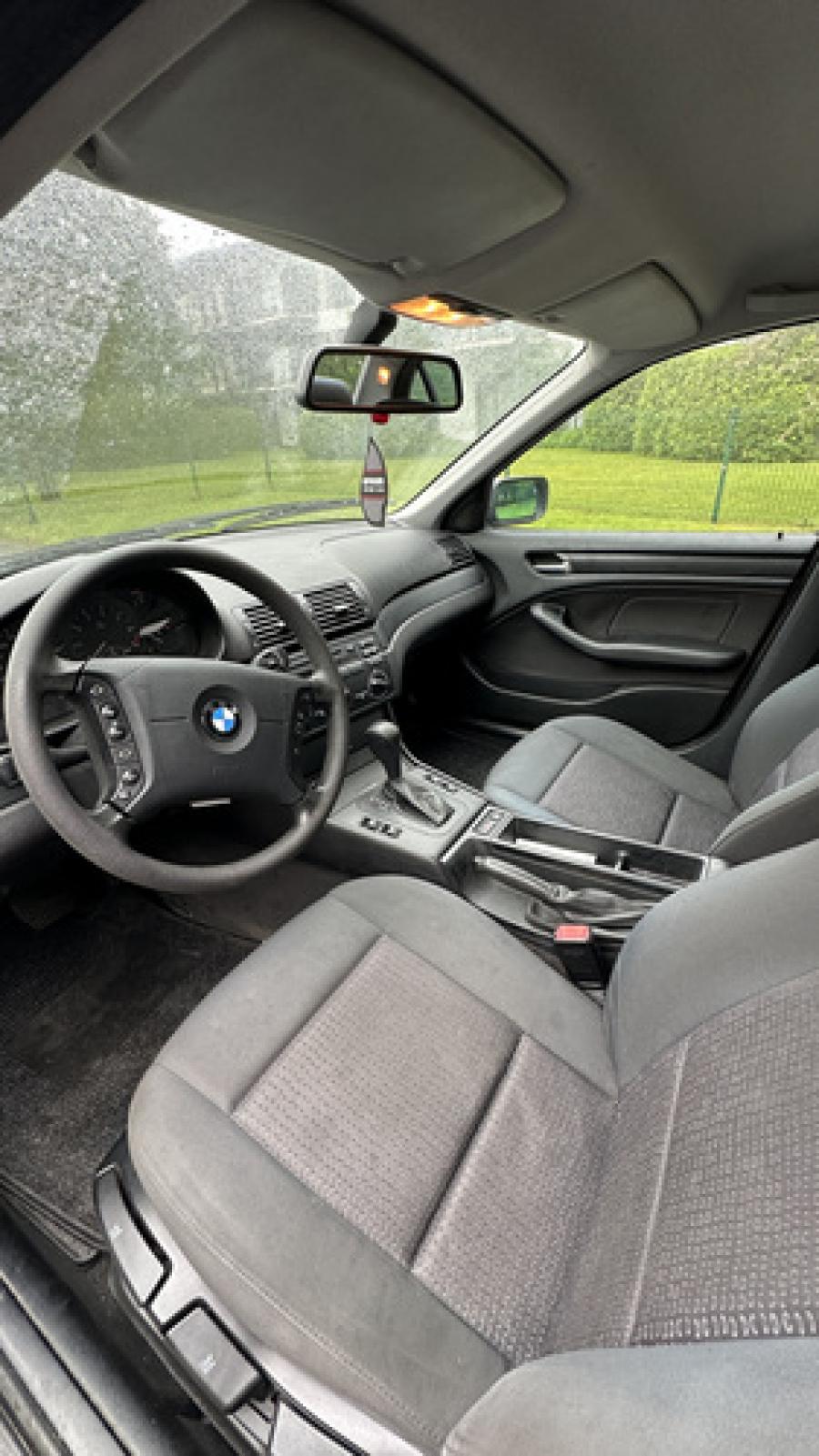 Pelēks BMW 318 2005 Pērnava, ar dzinēja tilpumu 2.00 L un nobraukumu 268 tūkst. km par 1900 €, foto 10 vietnē AUTOMOTO.COM.LV