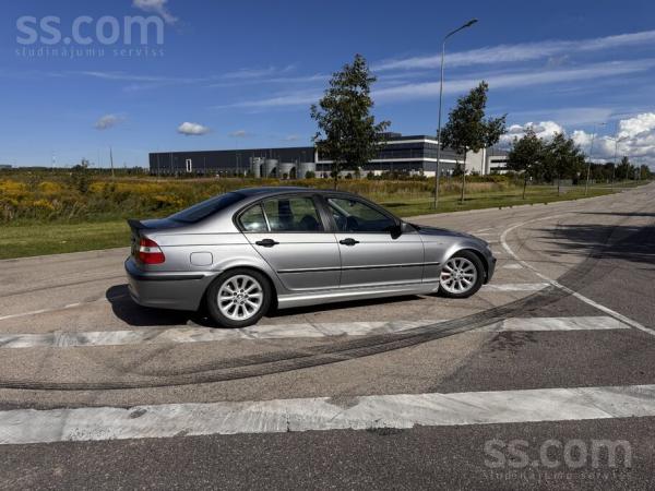 Pelēks BMW 318 2005 Rīga, ar dzinēja tilpumu 1.80 L un nobraukumu 227 tūkst. km par 2750 €, foto 6 vietnē AUTOMOTO.COM.LV