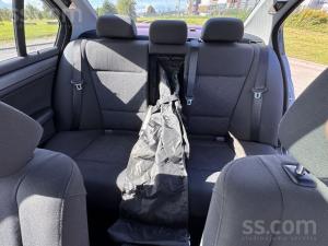 Grey BMW 318 2005 in Riga, with an engine capacity of 1.80 L and mileage of 227 thousand km for 2750 €, photo 15 on AUTOMOTO.COM.LV