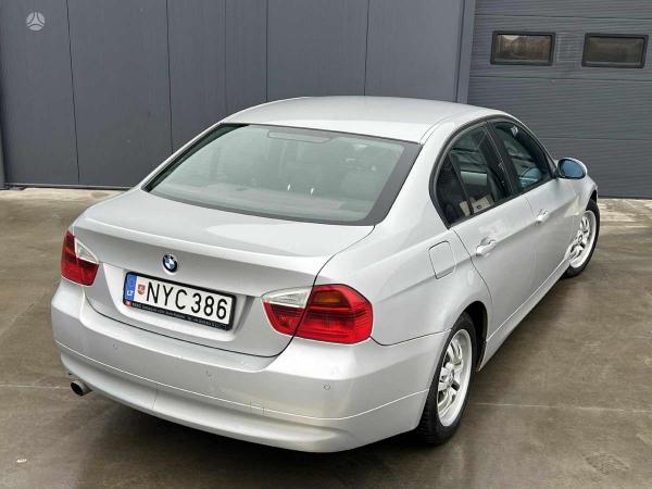 Pelēks BMW 318 2006 Kauņa, ar dzinēja tilpumu 2.00 L un nobraukumu 250 tūkst. km par 1850 €, foto 5 vietnē AUTOMOTO.COM.LV