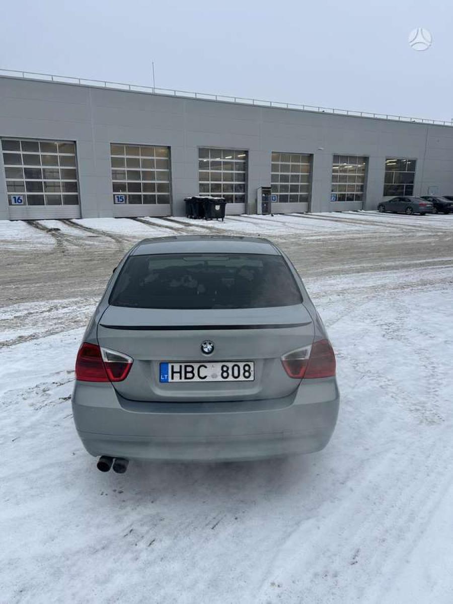 Pelēks BMW 318 2006 Šauļi, ar dzinēja tilpumu 2.00 L un nobraukumu 293 tūkst. km par 2000 €, foto 5 vietnē AUTOMOTO.COM.LV