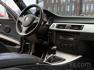 Pelēks BMW 318 2006 Rīga, ar dzinēja tilpumu 2.00 L un nobraukumu 312 tūkst. km par 4500 €, foto 14 vietnē AUTOMOTO.COM.LV
