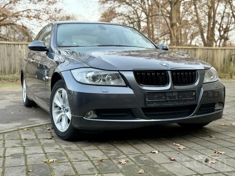 Grey BMW 318 2006 in Riga, with an engine capacity of 2.00 L and mileage of 0 thousand km for 3100 €, photo 1 on AUTOMOTO.COM.LV