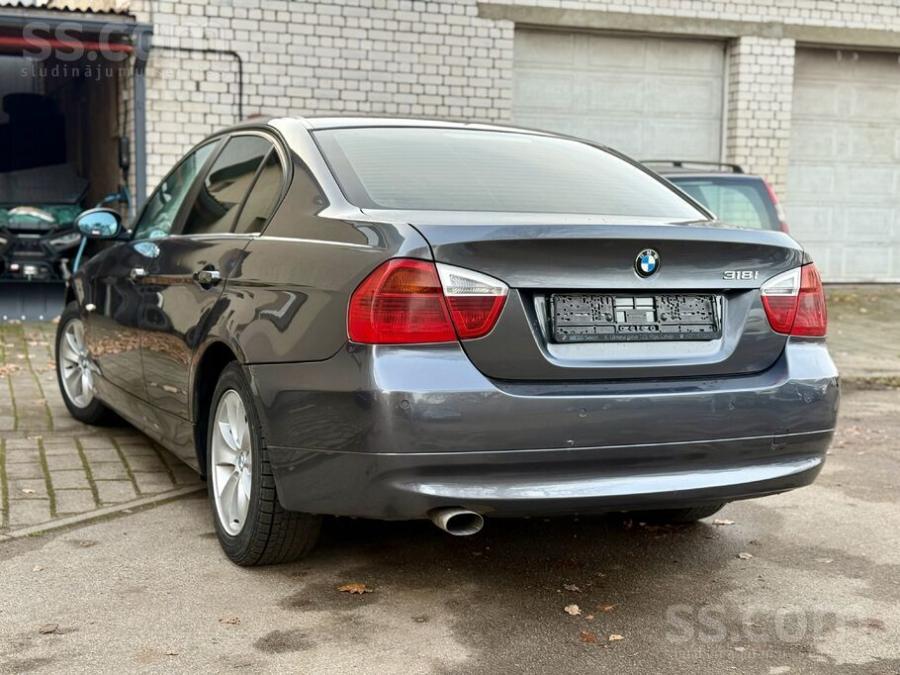 Grey BMW 318 2006 in Riga, with an engine capacity of 2.00 L and mileage of 0 thousand km for 3100 €, photo 5 on AUTOMOTO.COM.LV