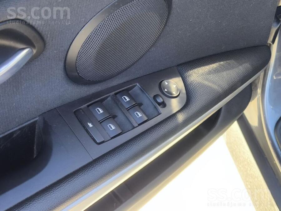 Pelēks BMW 318 2006 Rīga, ar dzinēja tilpumu 2.00 L un nobraukumu 215 tūkst. km par 2800 €, foto 14 vietnē AUTOMOTO.COM.LV