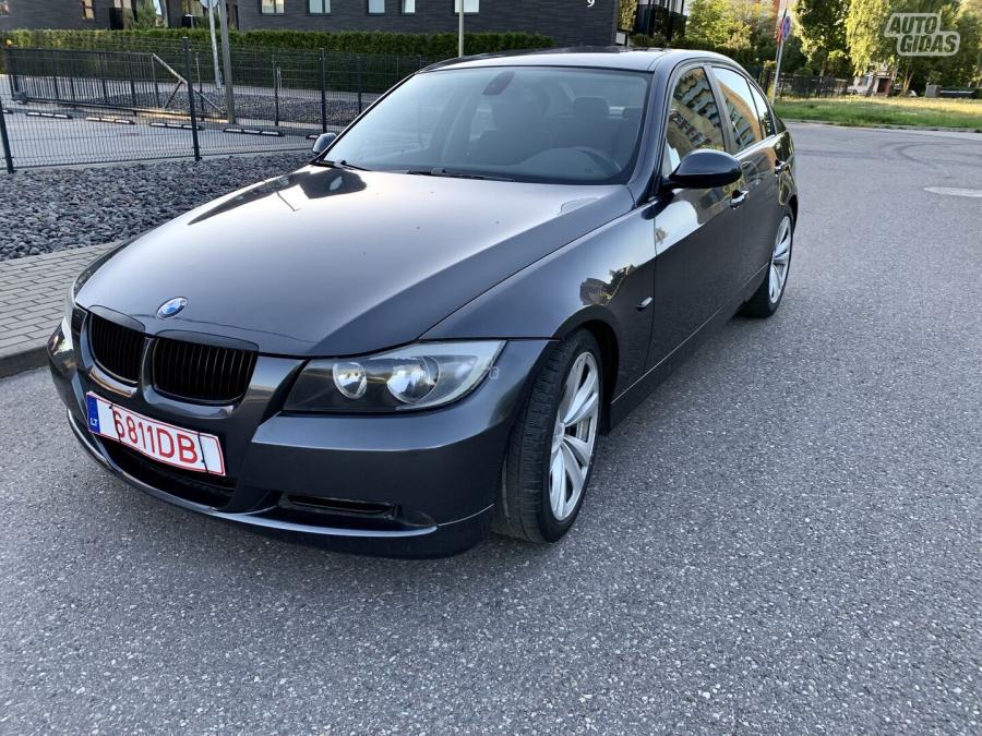 Pelēks BMW 318 2006 Kauņa, ar dzinēja tilpumu 2.00 L un nobraukumu 293 tūkst. km par 2400 €, foto 3 vietnē AUTOMOTO.COM.LV