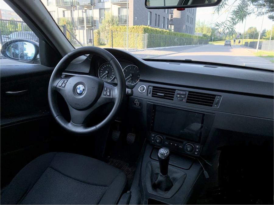Pelēks BMW 318 2006 Kauņa, ar dzinēja tilpumu 2.00 L un nobraukumu 293 tūkst. km par 2400 €, foto 9 vietnē AUTOMOTO.COM.LV