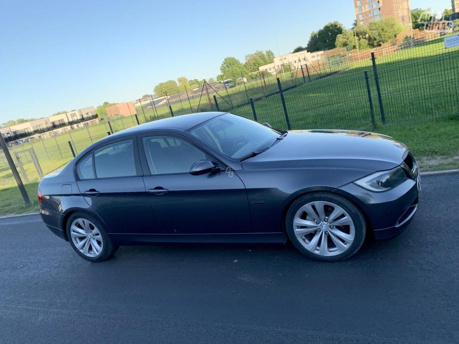 Pelēks BMW 318 2006 Kauņa, ar dzinēja tilpumu 2.00 L un nobraukumu 293 tūkst. km par 2400 €, foto 20 vietnē AUTOMOTO.COM.LV