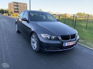 Pelēks BMW 318 2006 Kauņa, ar dzinēja tilpumu 2.00 L un nobraukumu 293 tūkst. km par 2400 €, foto 25 vietnē AUTOMOTO.COM.LV