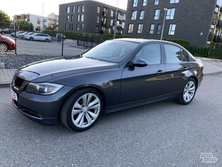 Pelēks BMW 318 2006 Kauņa, ar dzinēja tilpumu 2.00 L un nobraukumu 293 tūkst. km par 2400 €, foto 29 vietnē AUTOMOTO.COM.LV