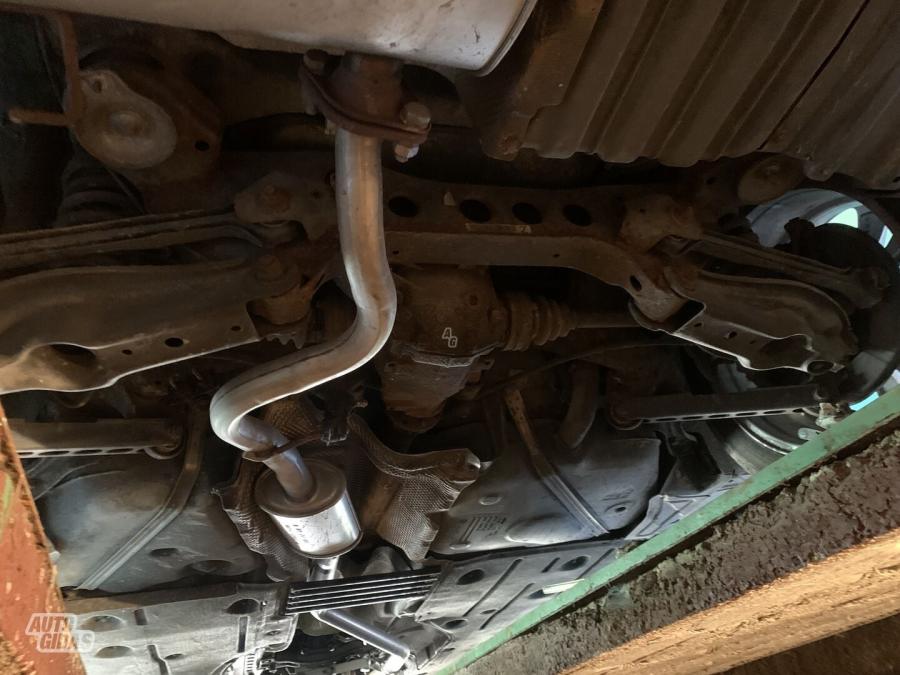 Pelēks BMW 318 2006 Kauņa, ar dzinēja tilpumu 2.00 L un nobraukumu 293 tūkst. km par 2400 €, foto 36 vietnē AUTOMOTO.COM.LV