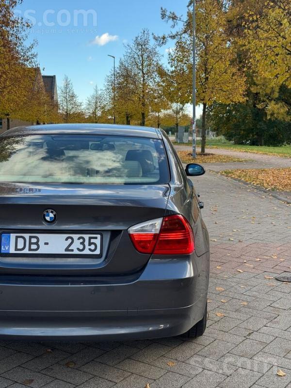 Pelēks BMW 318 2006 Rīga, ar dzinēja tilpumu 1.80 L un nobraukumu 221 tūkst. km par 2200 €, foto 2 vietnē AUTOMOTO.COM.LV