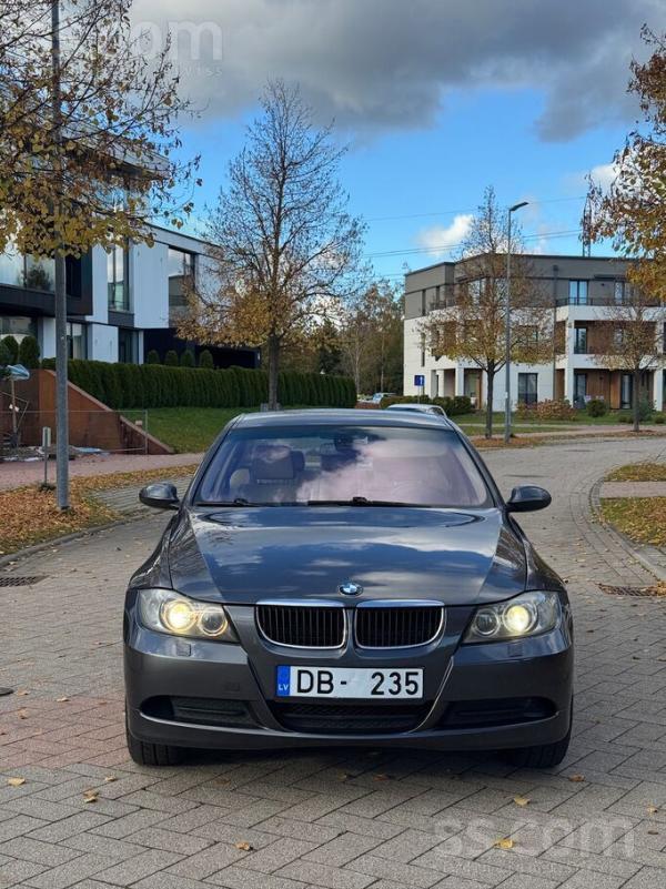 Pelēks BMW 318 2006 Rīga, ar dzinēja tilpumu 1.80 L un nobraukumu 221 tūkst. km par 2200 €, foto 3 vietnē AUTOMOTO.COM.LV
