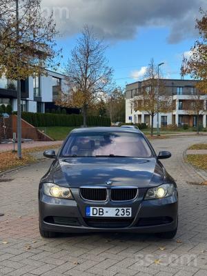 Grey BMW 318 2006 in Riga, with an engine capacity of 1.80 L and mileage of 221 thousand km for 2200 €, photo 4 on AUTOMOTO.COM.LV
