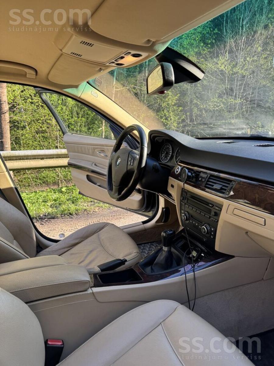 Grey BMW 318 2006 in Riga, with an engine capacity of 1.80 L and mileage of 221 thousand km for 2200 €, photo 6 on AUTOMOTO.COM.LV