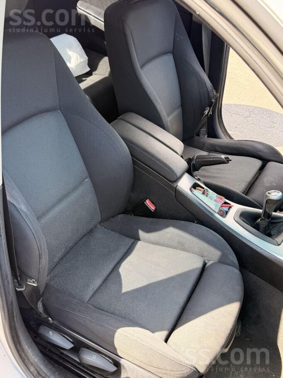 Pelēks BMW 318 2006 Rīga, ar dzinēja tilpumu 2.00 L un nobraukumu 507 tūkst. km par 1950 €, foto 9 vietnē AUTOMOTO.COM.LV