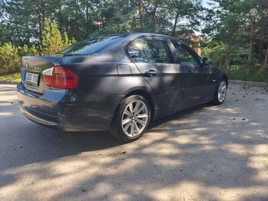 Pelēks BMW 318 2006 Viļņa, ar dzinēja tilpumu 2.00 L un nobraukumu 40 tūkst. km par 1999 €, foto 5 vietnē AUTOMOTO.COM.LV