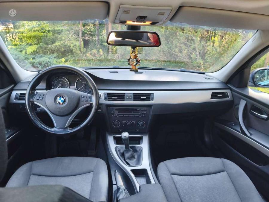 Pelēks BMW 318 2006 Viļņa, ar dzinēja tilpumu 2.00 L un nobraukumu 40 tūkst. km par 1999 €, foto 8 vietnē AUTOMOTO.COM.LV