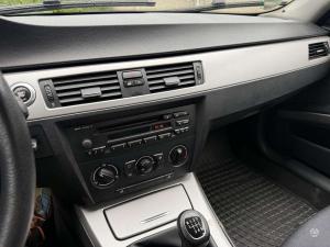 Pelēks BMW 318 2006 Kauņa, ar dzinēja tilpumu 1.99 L un nobraukumu 210 tūkst. km par 2950 €, foto 7 vietnē AUTOMOTO.COM.LV