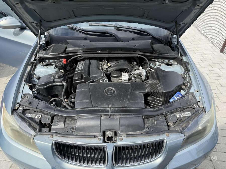 Pelēks BMW 318 2006 Kauņa, ar dzinēja tilpumu 1.99 L un nobraukumu 210 tūkst. km par 2950 €, foto 10 vietnē AUTOMOTO.COM.LV