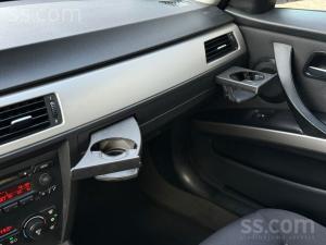 Pelēks BMW 318 2006 Rīga, ar dzinēja tilpumu 2.00 L un nobraukumu 259 tūkst. km par 3150 €, foto 14 vietnē AUTOMOTO.COM.LV