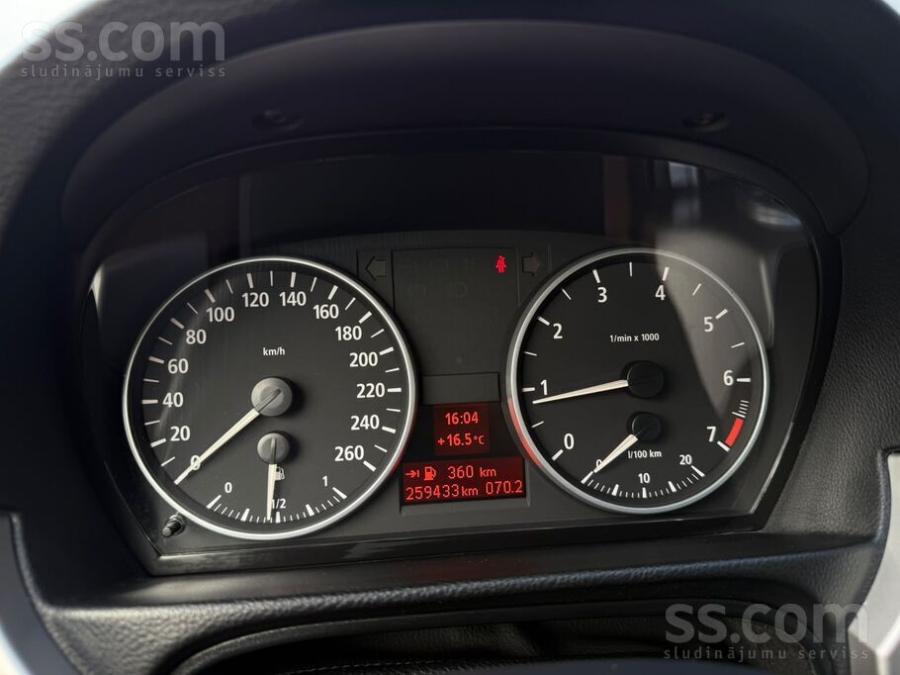 Pelēks BMW 318 2006 Rīga, ar dzinēja tilpumu 2.00 L un nobraukumu 259 tūkst. km par 3150 €, foto 16 vietnē AUTOMOTO.COM.LV