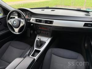 Pelēks BMW 318 2006 Rīga, ar dzinēja tilpumu 2.00 L un nobraukumu 259 tūkst. km par 3150 €, foto 17 vietnē AUTOMOTO.COM.LV