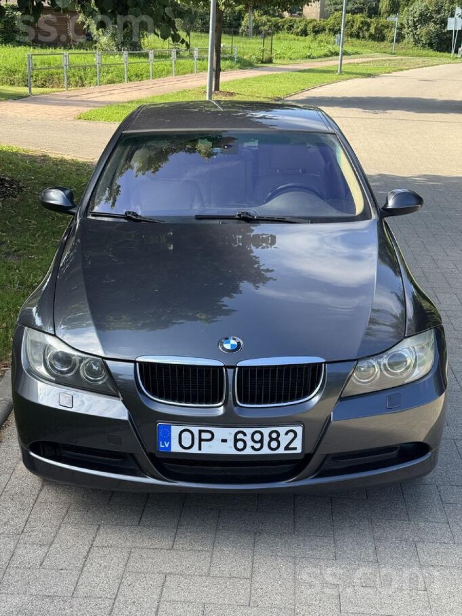 Grey BMW 318 2006 in Riga, with an engine capacity of 1.80 L and mileage of 221 thousand km for 2000 €, photo 1 on AUTOMOTO.COM.LV