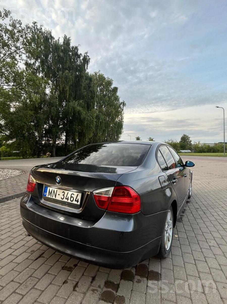 Grey BMW 318 2006 in Gulbene, with an engine capacity of 2.00 L and mileage of 377 thousand km for 2200 €, photo 4 on AUTOMOTO.COM.LV