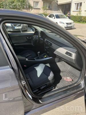Grey BMW 318 2006 in Riga, with an engine capacity of 2.00 L and mileage of 290 thousand km for 2500 €, photo 9 on AUTOMOTO.COM.LV