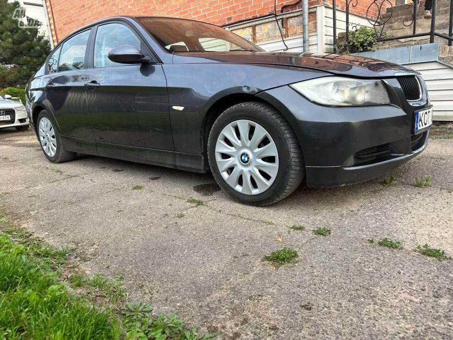 Pelēks BMW 318 2006 Biržai, ar dzinēja tilpumu 2.00 L un nobraukumu 458 tūkst. km par 2000 €, foto 3 vietnē AUTOMOTO.COM.LV