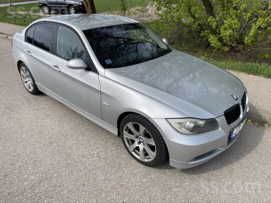 Grey BMW 318 2007 in Daugavpils, with an engine capacity of 2.00 L and mileage of 351 thousand km for 2200 €, photo 3 on AUTOMOTO.COM.LV