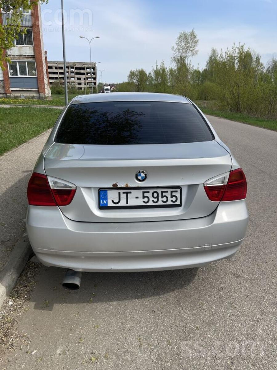Grey BMW 318 2007 in Daugavpils, with an engine capacity of 2.00 L and mileage of 351 thousand km for 2200 €, photo 5 on AUTOMOTO.COM.LV