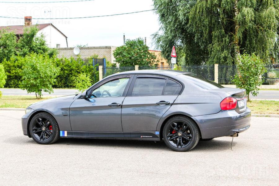 Grey BMW 318 2007 in Bauska, with an engine capacity of 2.00 L and mileage of 435 thousand km for 2000 €, photo 1 on AUTOMOTO.COM.LV