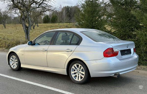 Grey BMW 318 2007 in Moletai, with an engine capacity of 2.00 L and mileage of 314 thousand km for 3400 €, photo 1 on AUTOMOTO.COM.LV