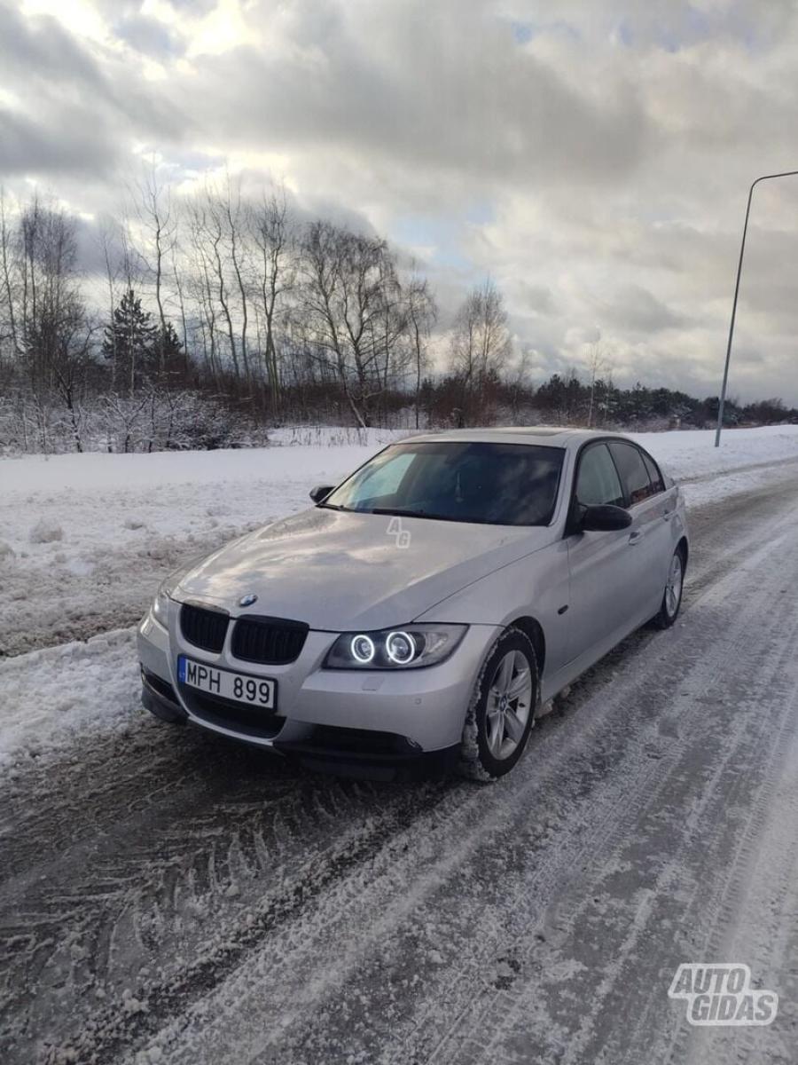Pelēks BMW 318 2007 Klaipėda, ar dzinēja tilpumu 1.80 L un nobraukumu 303 tūkst. km par 3000 €, foto 1 vietnē AUTOMOTO.COM.LV