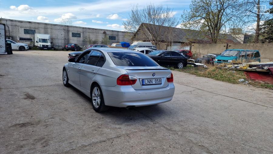 Pelēks BMW 318 2007 Kauņa, ar dzinēja tilpumu 2.00 L un nobraukumu 272 tūkst. km par 2750 €, foto 6 vietnē AUTOMOTO.COM.LV