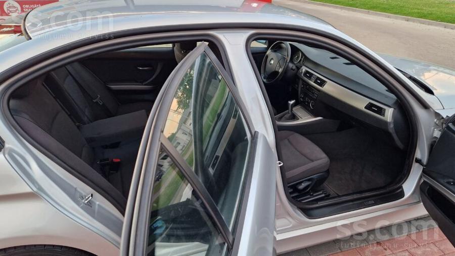 Pelēks BMW 318 2007 Jelgava, ar dzinēja tilpumu 2.00 L un nobraukumu 240 tūkst. km par 3550 €, foto 23 vietnē AUTOMOTO.COM.LV