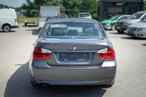 Pelēks BMW 318 2007 Liepāja, ar dzinēja tilpumu 2.00 L un nobraukumu 231 tūkst. km par 4950 €, foto 4 vietnē AUTOMOTO.COM.LV