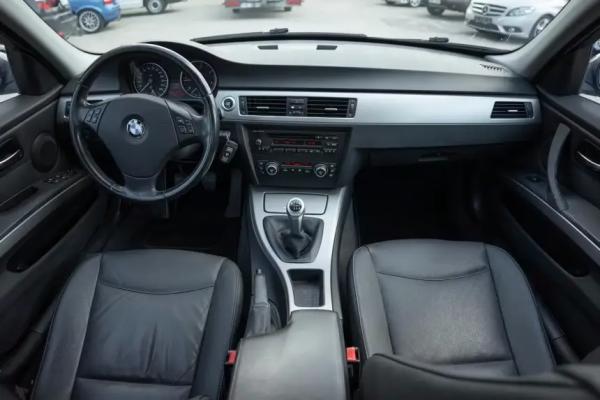 Pelēks BMW 318 2007 Liepāja, ar dzinēja tilpumu 2.00 L un nobraukumu 231 tūkst. km par 4950 €, foto 7 vietnē AUTOMOTO.COM.LV