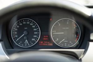 Pelēks BMW 318 2007 Liepāja, ar dzinēja tilpumu 2.00 L un nobraukumu 231 tūkst. km par 4950 €, foto 14 vietnē AUTOMOTO.COM.LV