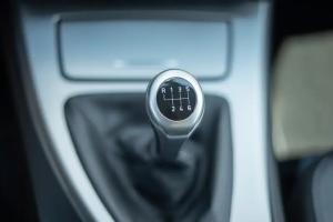 Pelēks BMW 318 2007 Liepāja, ar dzinēja tilpumu 2.00 L un nobraukumu 231 tūkst. km par 4950 €, foto 22 vietnē AUTOMOTO.COM.LV