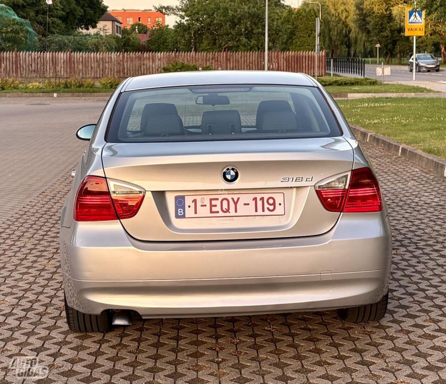 Grey BMW 318 2007 in Silale, with an engine capacity of 2.00 L and mileage of 324 thousand km for 3999 €, photo 10 on AUTOMOTO.COM.LV